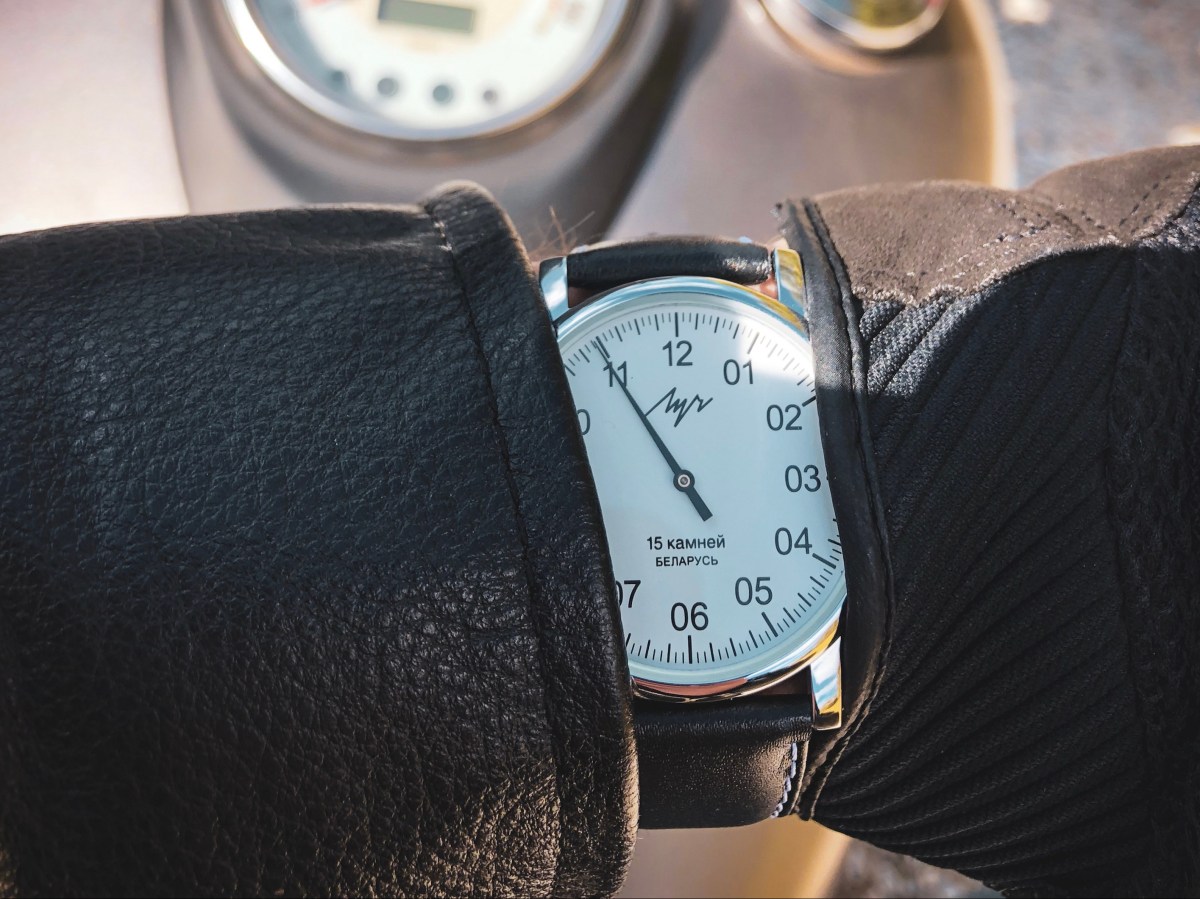 Luch One Hand Review: Sub-$100 Minimalist Mechanical Watch – SamTalksStyle