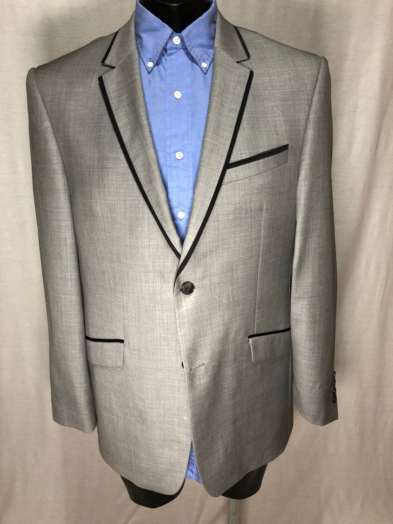 Choosing a Suit Jacket, Pt. 3: The Details – SamTalksStyle