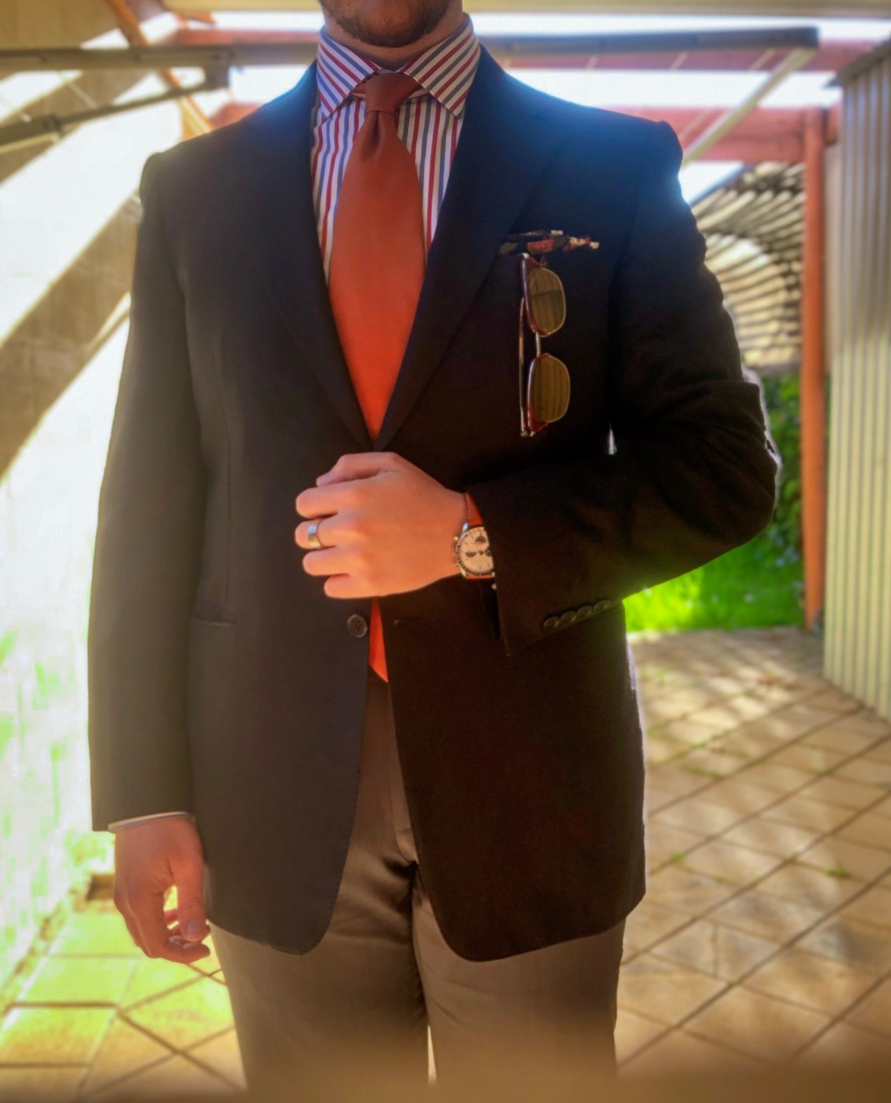 The Curse of the Fly Away Collar (and how to vanquish it!) – SamTalksStyle