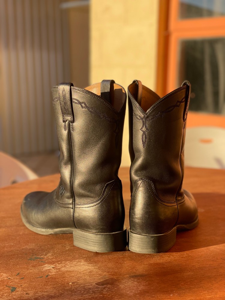 Ariat Heritage Roper boots: an approachable gateway to western style ...